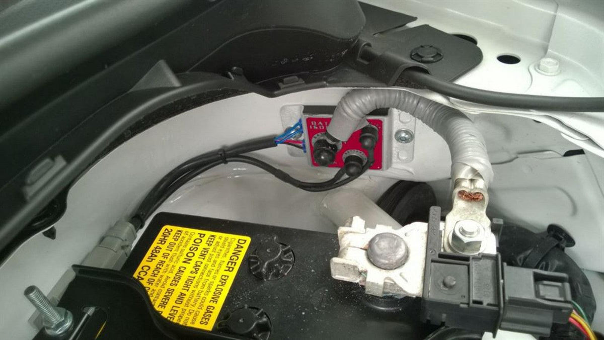 Cartek GT Battery Isolator Kit with Red Buttons – mobileiGo.com